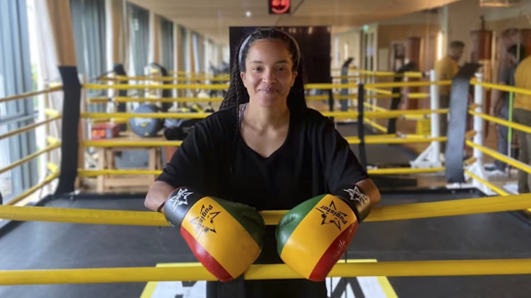 FATOUMATA MARINE CAMARA : LE RÊVE OLYMPIQUE DE L’ICÔNE DE LA BOXE ...